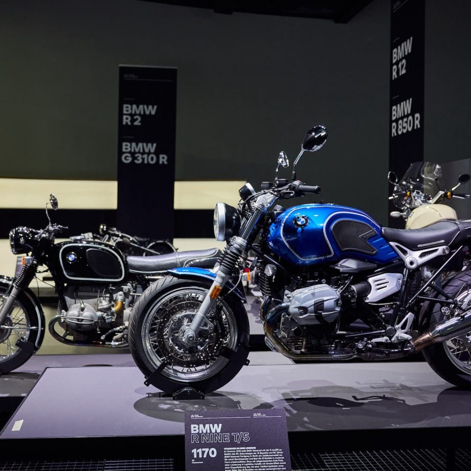 2017 BMW adds R nine T models and K reverse - webBikeWorld